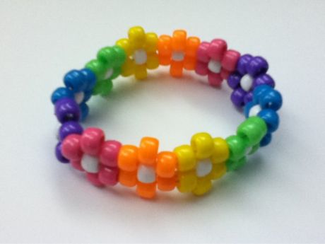 Hawaii State Public Library SystemFamily Craft Time: Flower Pony Bead ...